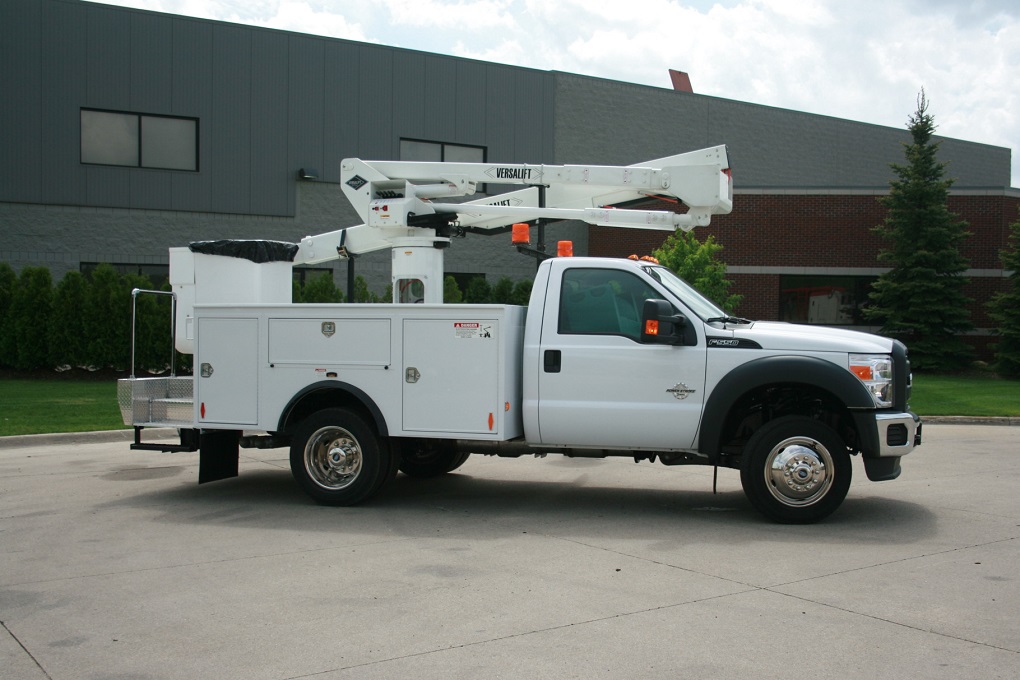 2016-ford-f550-versalift-sst40eih-aerial-4 - Versalift Midwest