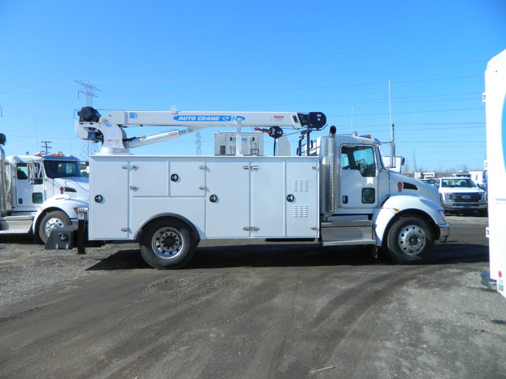 Cranes and Crane Bodies - Versalift Midwest