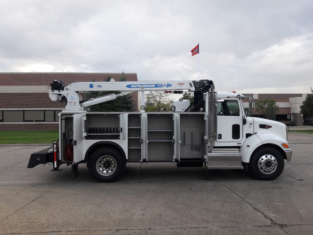 Cranes and Crane Bodies - Versalift Midwest