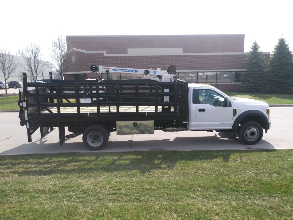 Cranes and Crane Bodies - Versalift Midwest